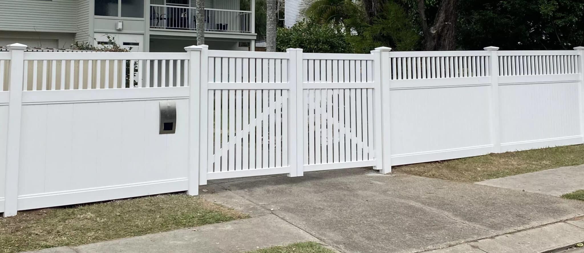 Specialising in Modern PVC Fence Panels - PVC Fencing Warehouse